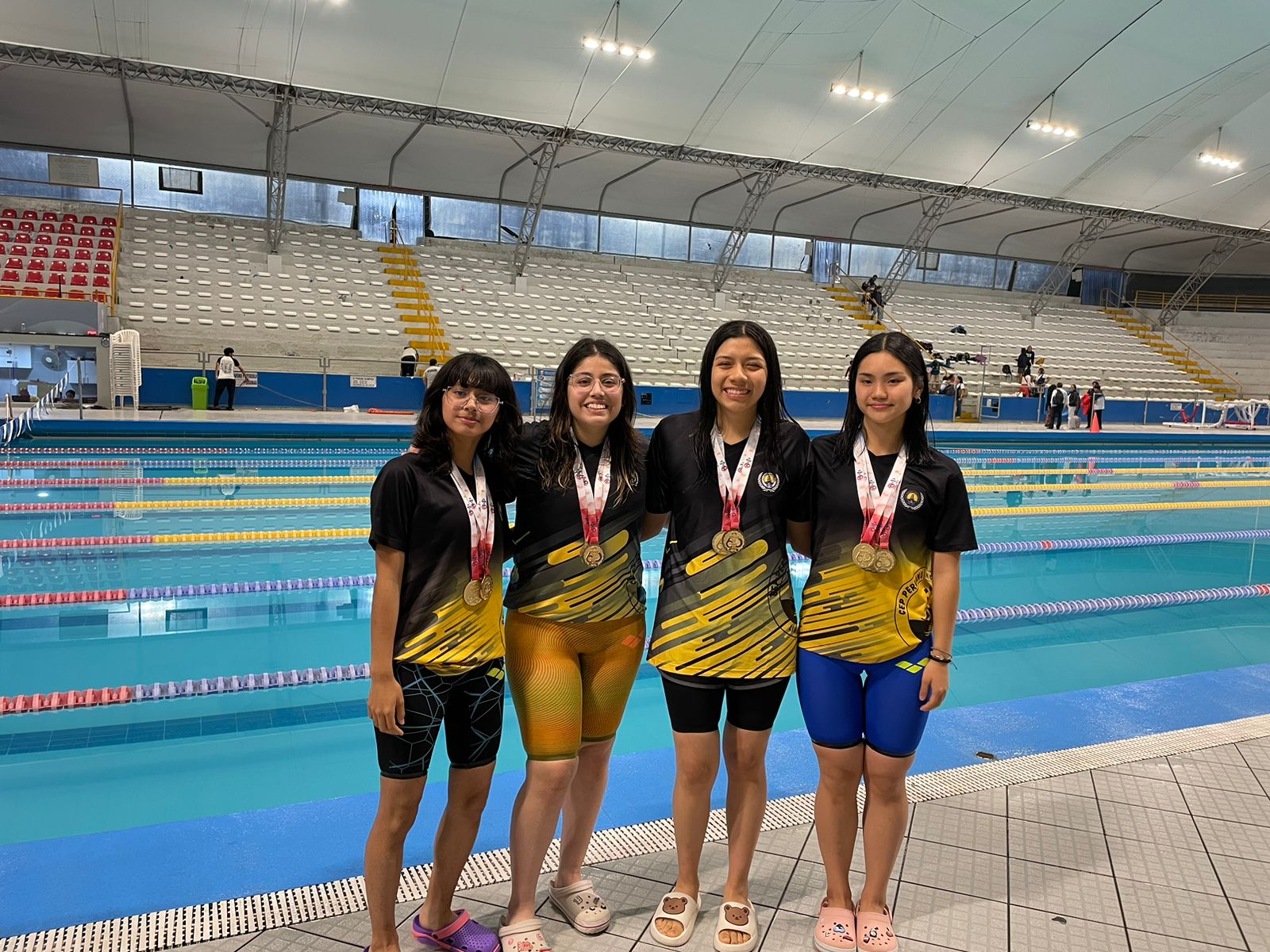 ¡Conseguimos 43 medallas en el campeonato ADECORE de natación ...
